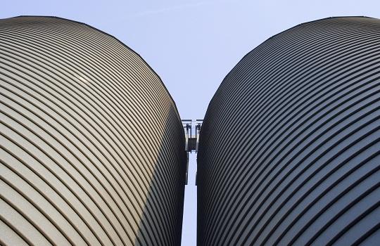 Internal silos are everywhere - and they come at a high price - HRZone