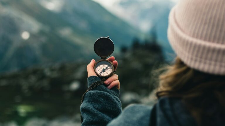 What does Fly In, Fly Out mean? - HRZone